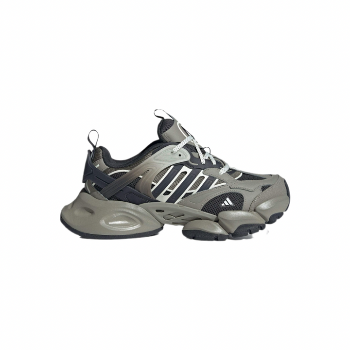 XLG Runner – SNEAKERHEADS